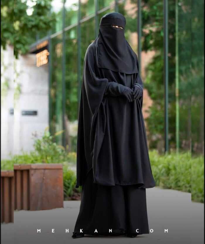 The Burqa: Examining the Full Body Covering Veil - mehkan.com