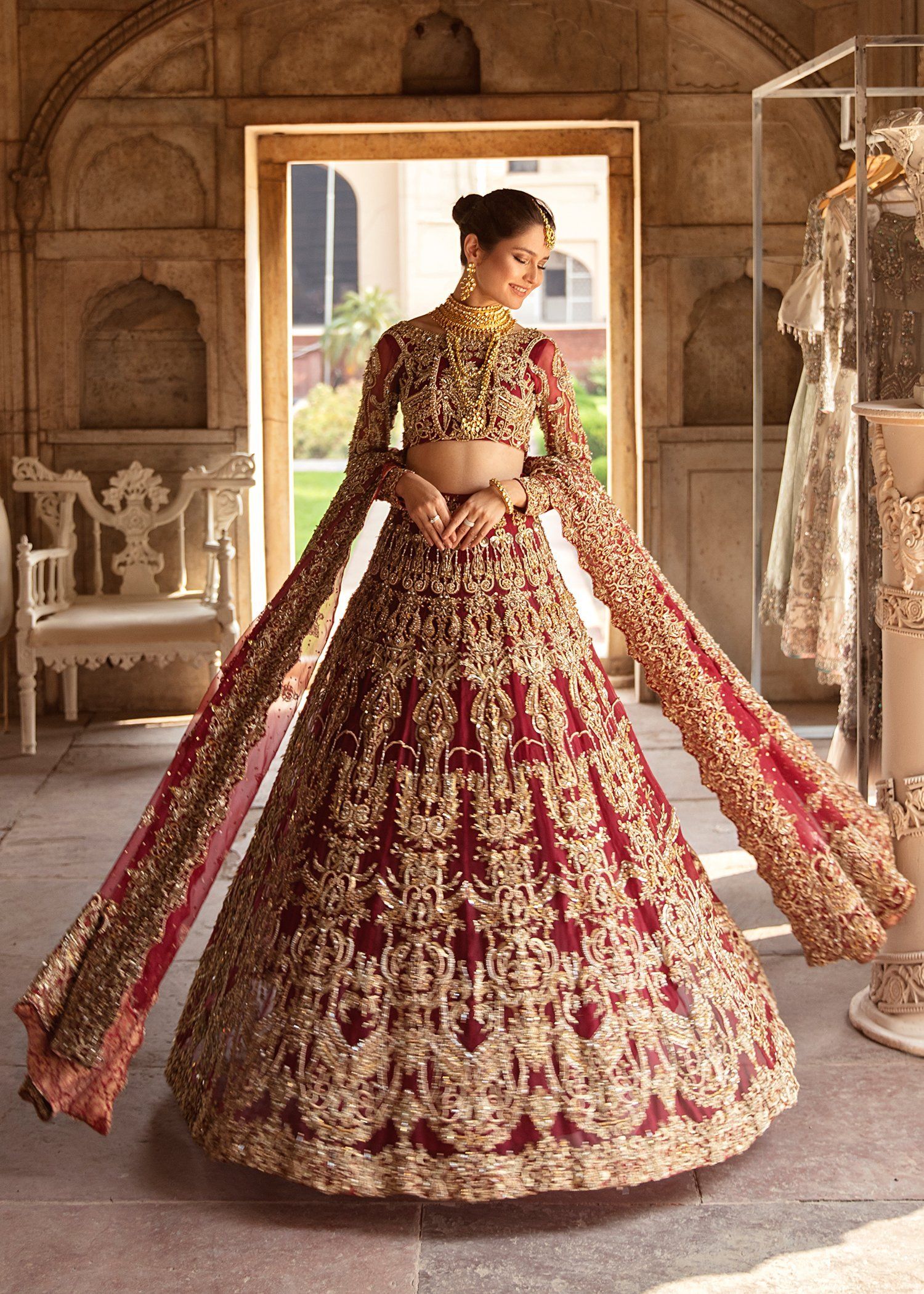 Royal Red Bridal Lehenga: A Timeless Classic - mehkan.com