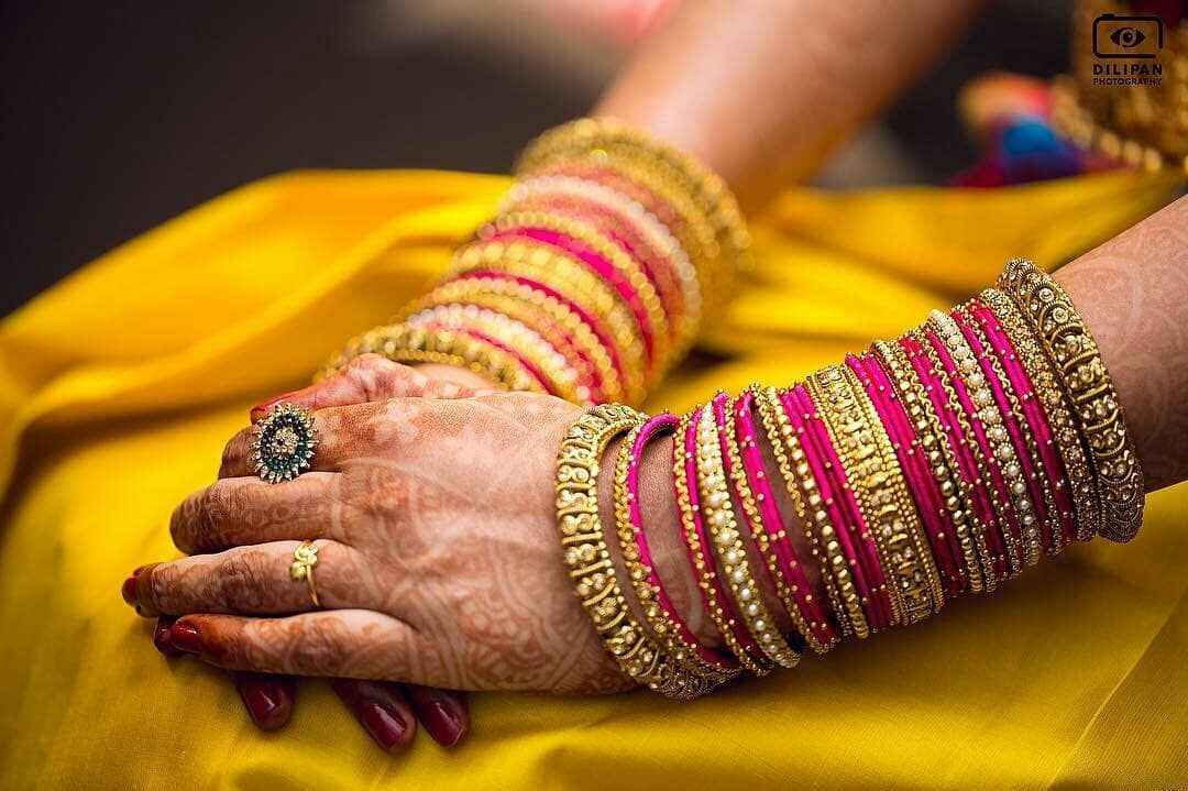 5 Vibrant Indian Bridal Bangles: A Kaleidoscope of Colors - mehkan.com